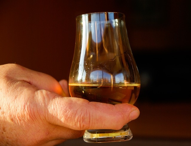 What Is The Best Glass For Whiskey Tasting Citypeek Food Wine Luxury
